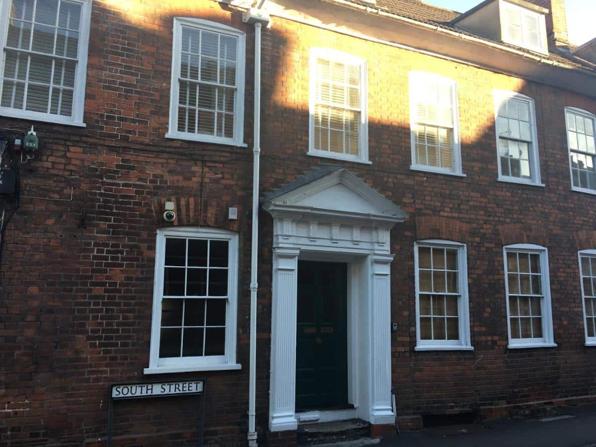 Elizabeth Clark Apartment Manningtree | Self-Catering Accommodation